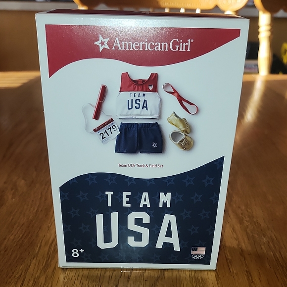 American Girl | Toys | American Girl 8 Doll Team Usa Track Field Set ...